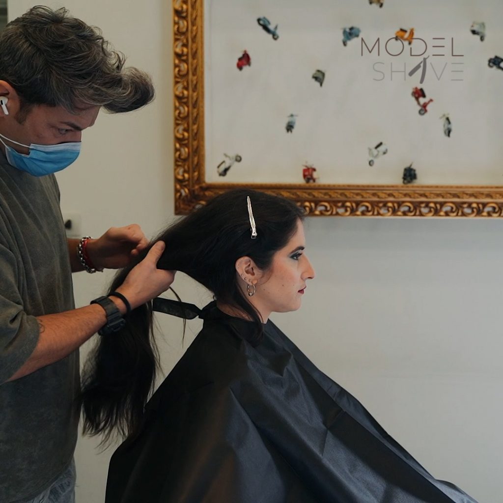 Girl headshave from long hair in barbershop. - Model Shave